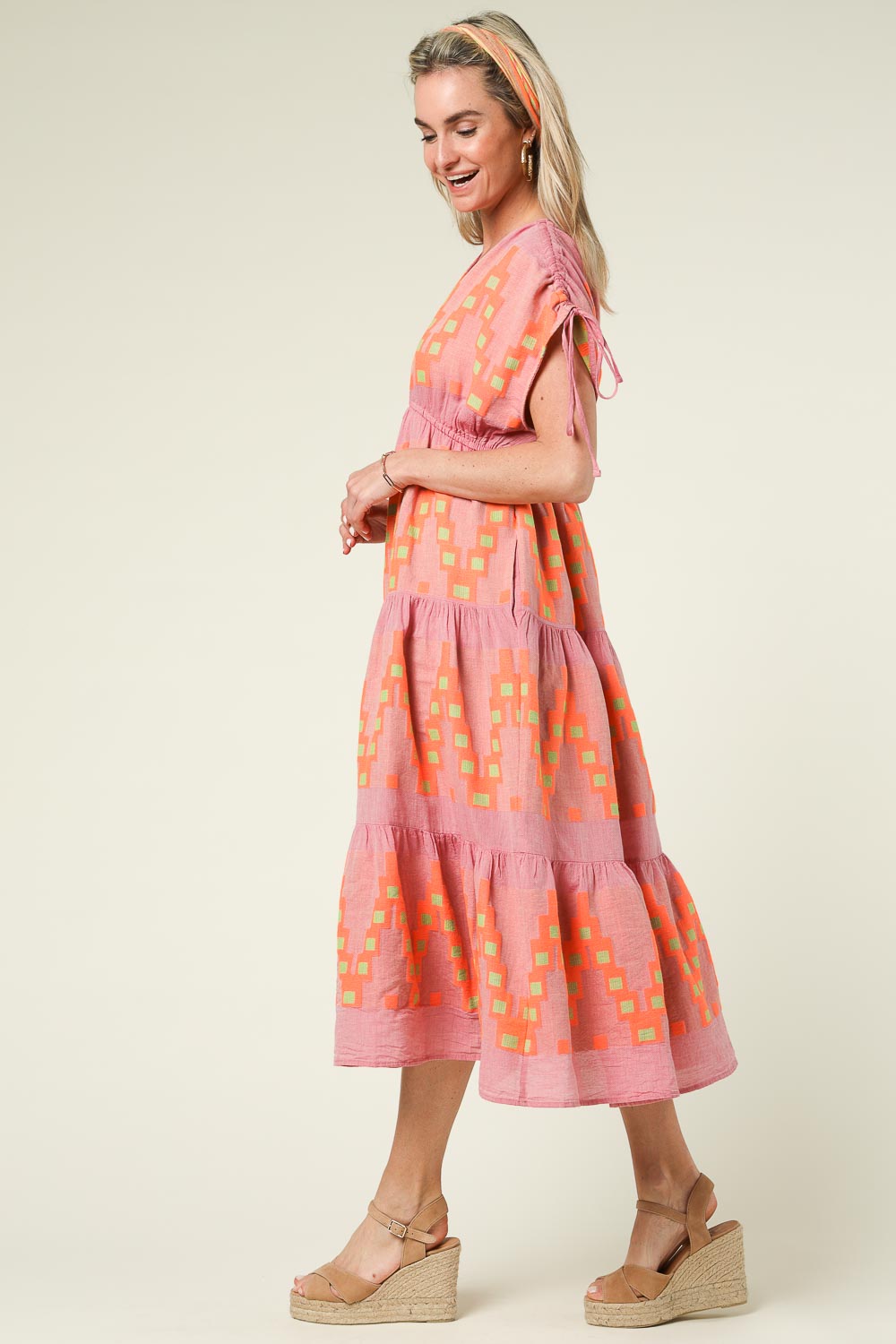 Midi-jurk Topazio | roze | Devotion | Little Soho