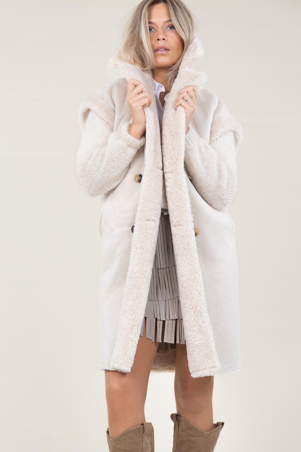 Reversible faux lammy gilet Chella | naturel | Ibana | Little Soho