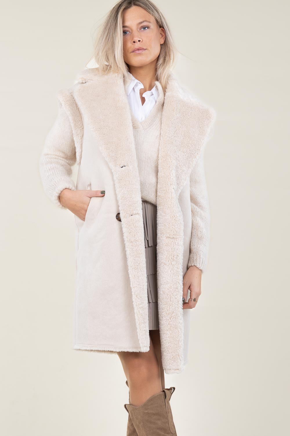 Reversible faux lammy gilet Chella | naturel | Ibana | Little Soho