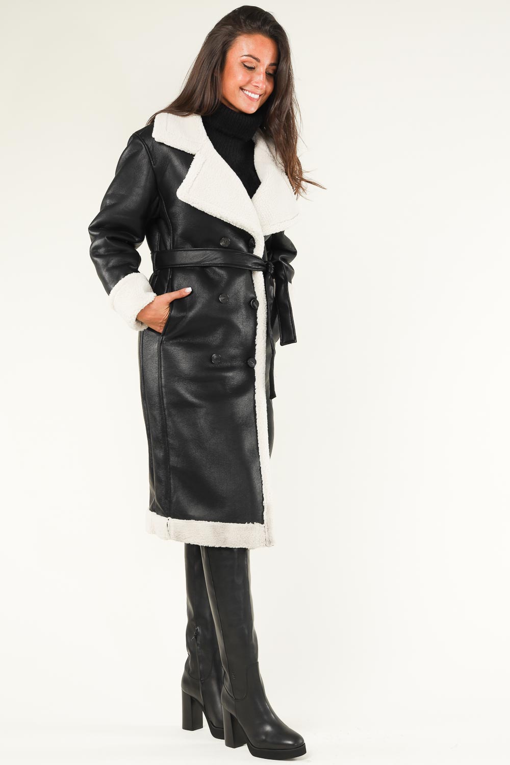 Faux lammy coat Taylor | zwart | Freebird | Little Soho